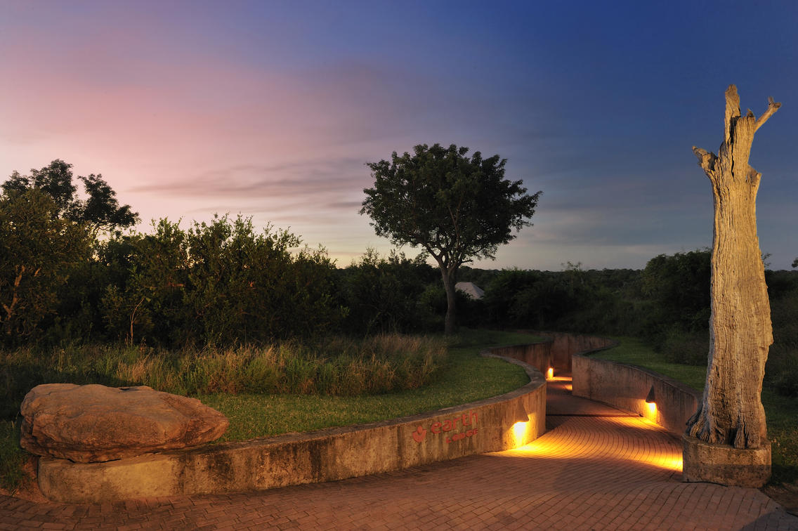 Sabi Sabi Earth Lodge Gallery